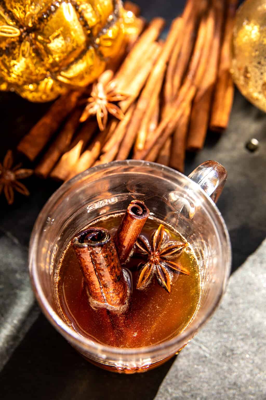 Christmas Vacation Dirty Chai Cocktail (with mocktail). - Half Baked ...