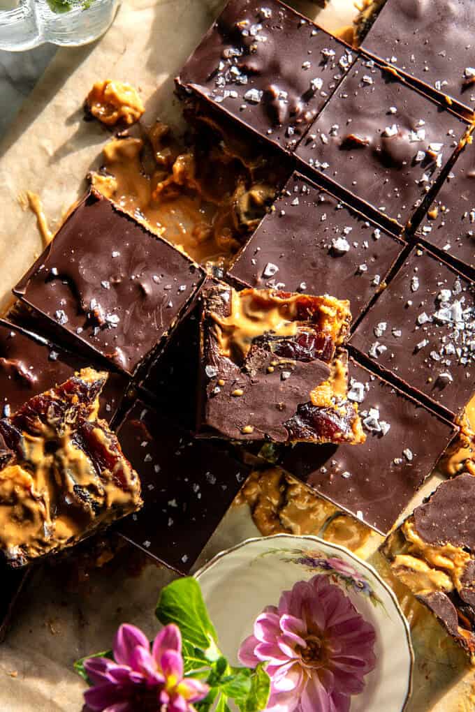 Chewy Chocolate Peanut Butter Crunch Bars. - Street Food Spectacle